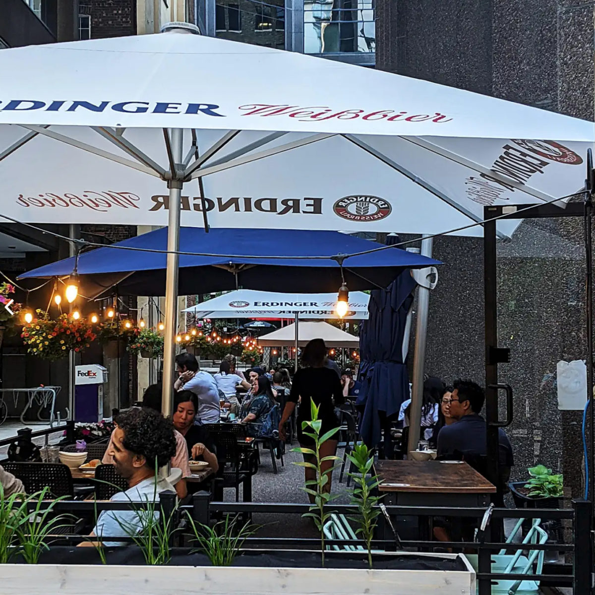 Outdoor Dining Guide: Toronto 2021 | Tock